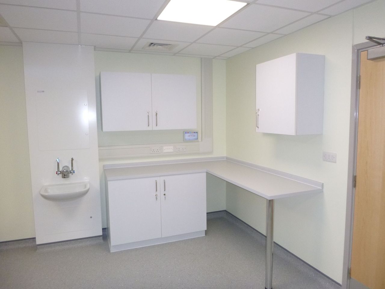 Understanding Medical Cabinetry for Modern Healthcare Facilities - BRAC ...